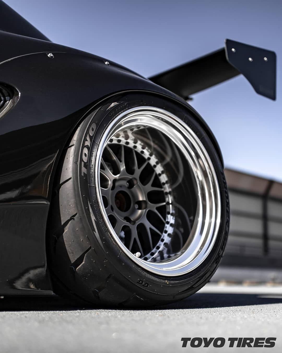 Llantas TOYO Proxes R888R 225/45ZR15 | Virtual Llantas