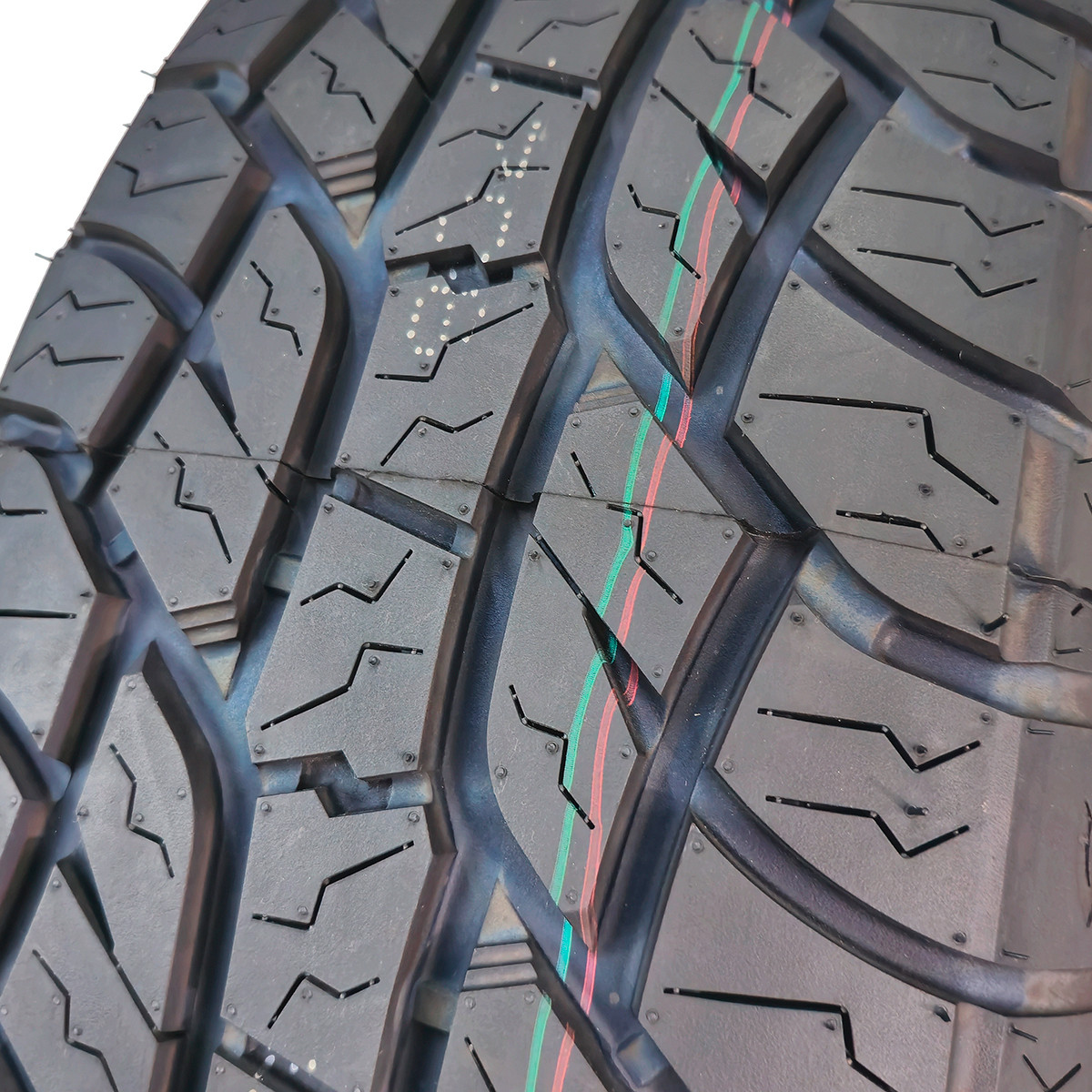 Llantas FRONWAY Rockblade A/T II LT245/70R17 | Virtual Llantas