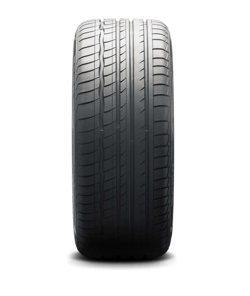 Llantas MOMO M3 Outrun 255/35ZR18 | Virtual Llantas