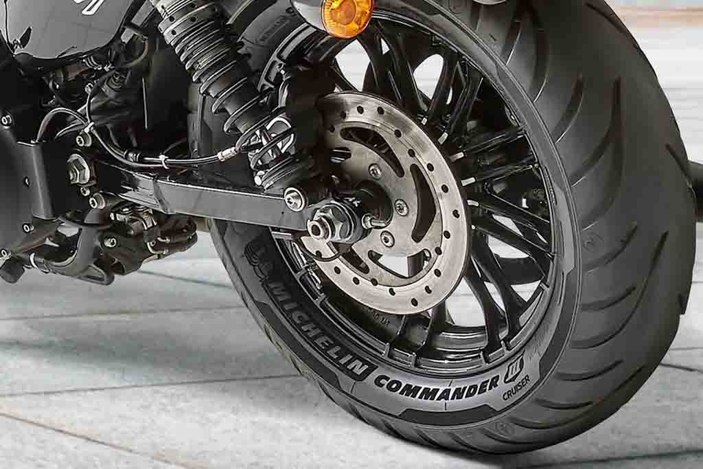 Llantas MICHELIN Commander III Cruiser 140/90/16 | Virtual Llantas