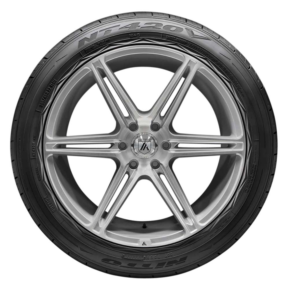 Llantas NITTO NT420V 305/40R22 | Virtual Llantas