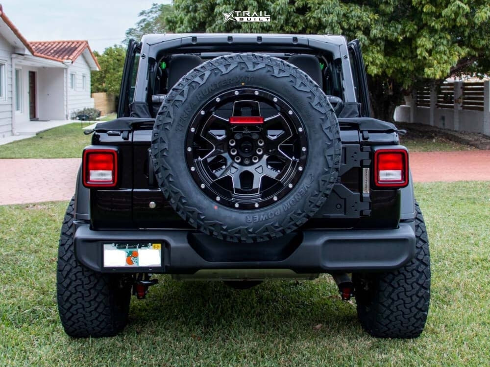 Llantas VENOM Power Terra Hunter R/T 35X12.5R22 | Virtual Llantas